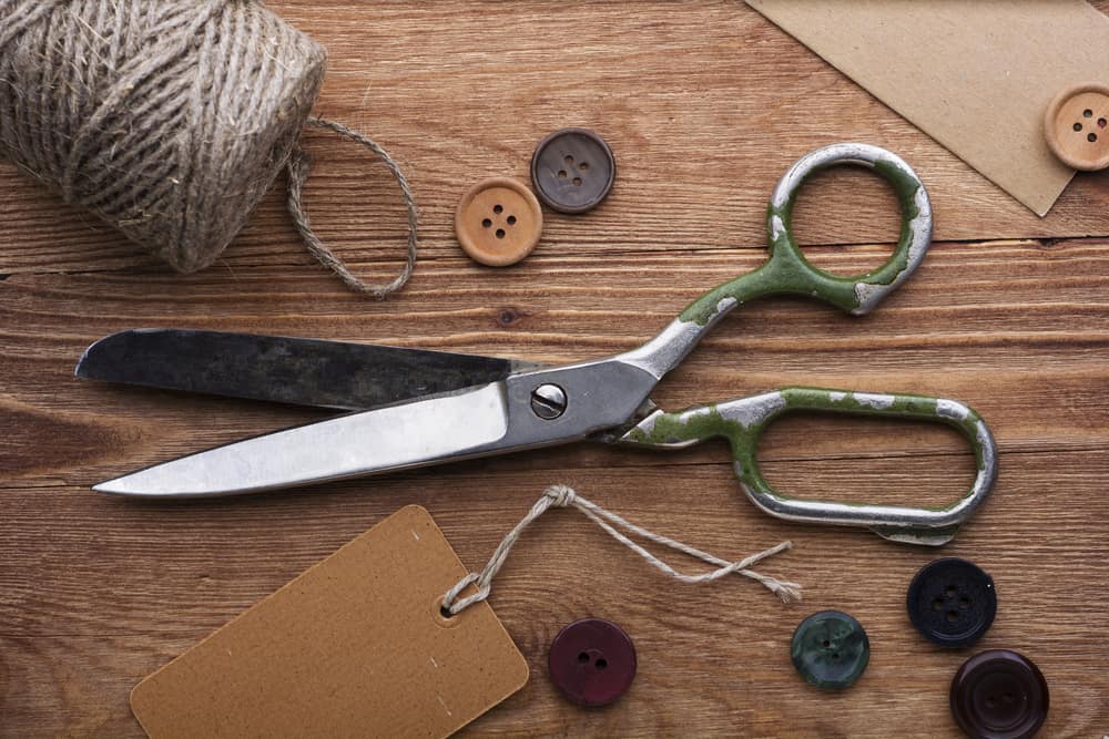 How to Choose the Perfect Pair of Sewing Scissors for Beginners ...